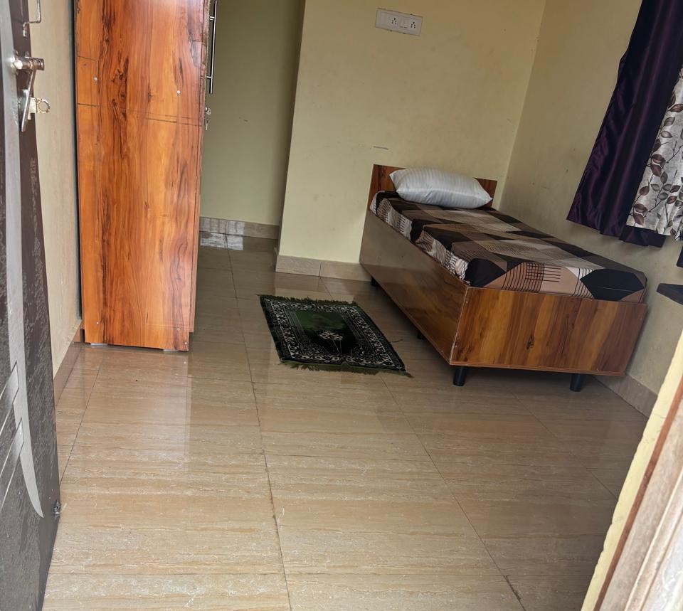 BLESS PG — Live Easy, Live Cozy